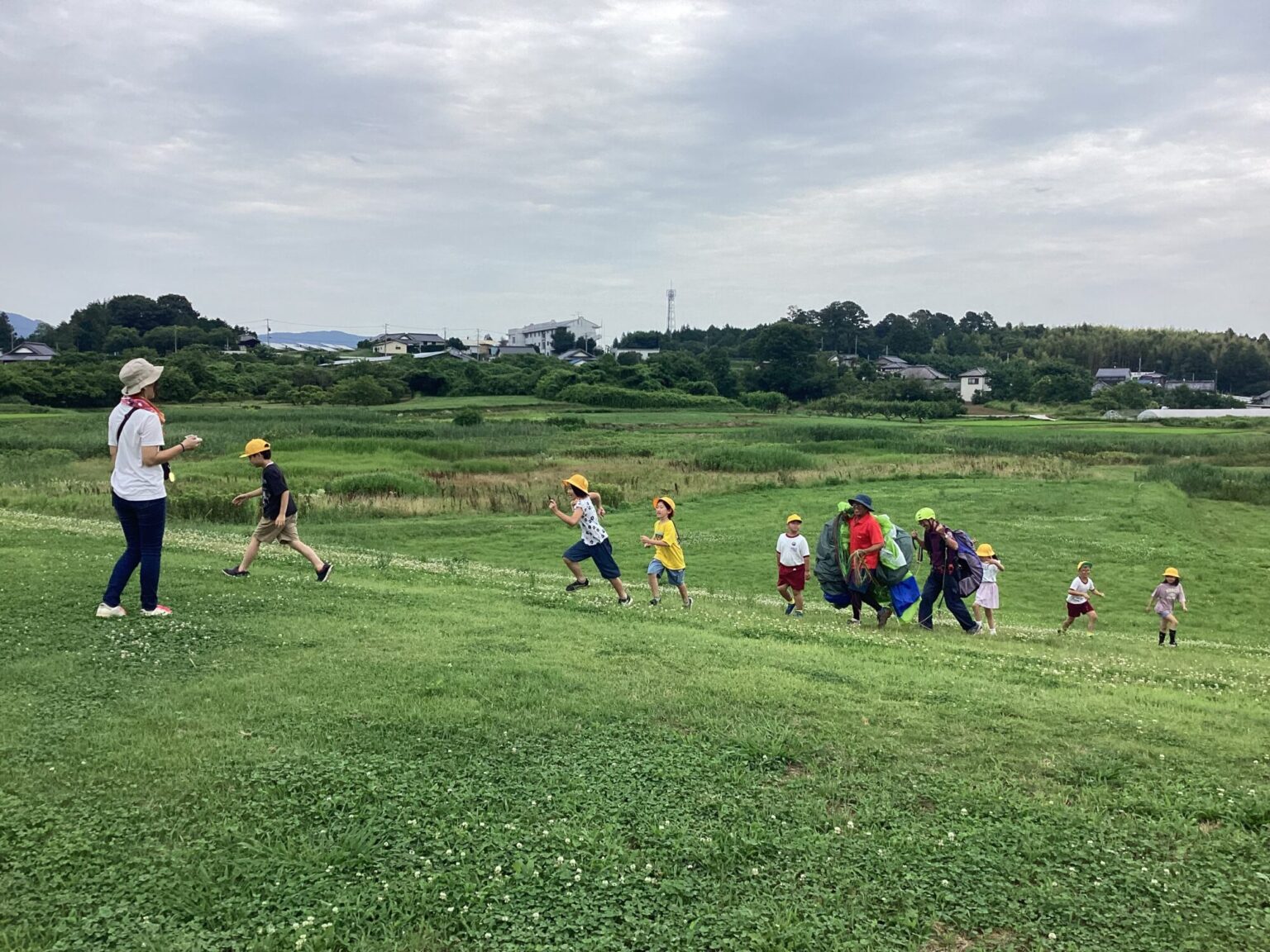 ちびっ子11人 - パラグライダースクール【ソラトピアつくば】